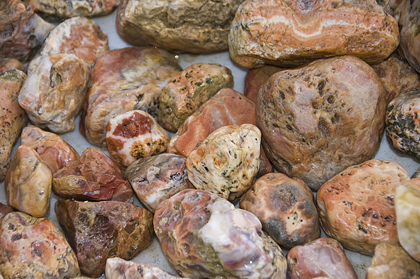 Red Desert Flame Agate for sale, from Wyoming USA. Rough & Slabs